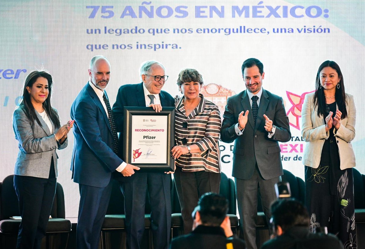 RECONOCE GOBERNADORA DELFINA GÓMEZ A PFIZER POR 75 AÑOS EN MÉXICO ...